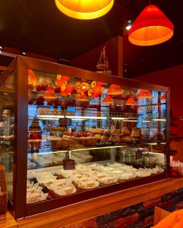 İstanbul'un En İyi Tatlıcıları | 7 Mekân Önerisi