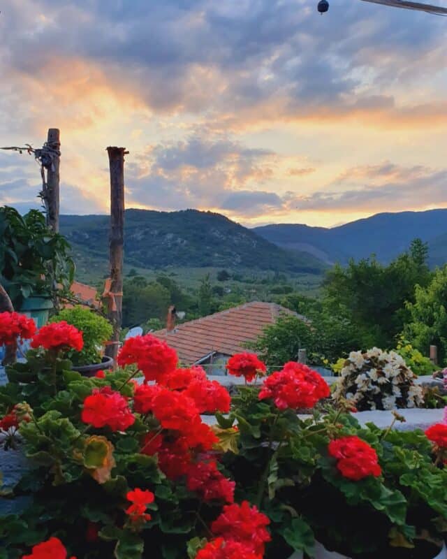 Edremit’in Deniz Manzaralı ve Kaz Dağları Eteklerindeki Köyleri!